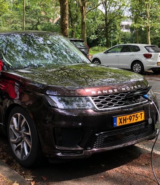 Stolen Mini Van LAND ROVER XH-975-T